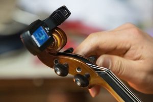 Cello Tuning 101 - Step by Step Guide for Beginners / Students